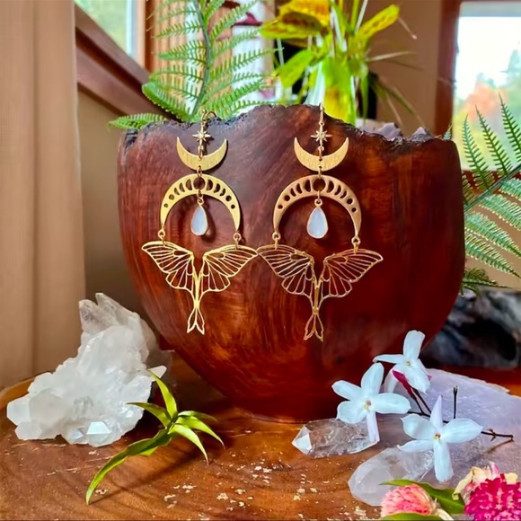 Anthropologie | Jewelry | Anthropologie Celestial Moonstone Moth Gold ...